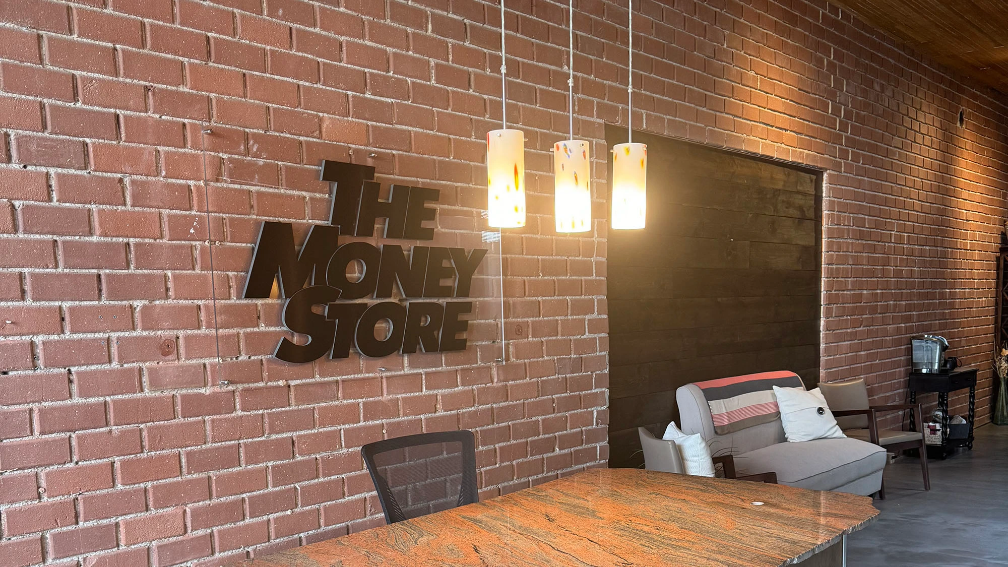 Puyallup, WA - The Money Store